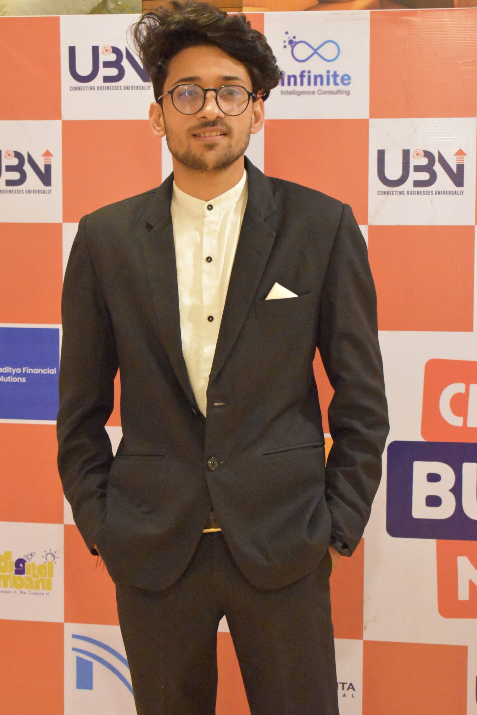 MiKK – The Future of Communication | Avatar-Based Chat